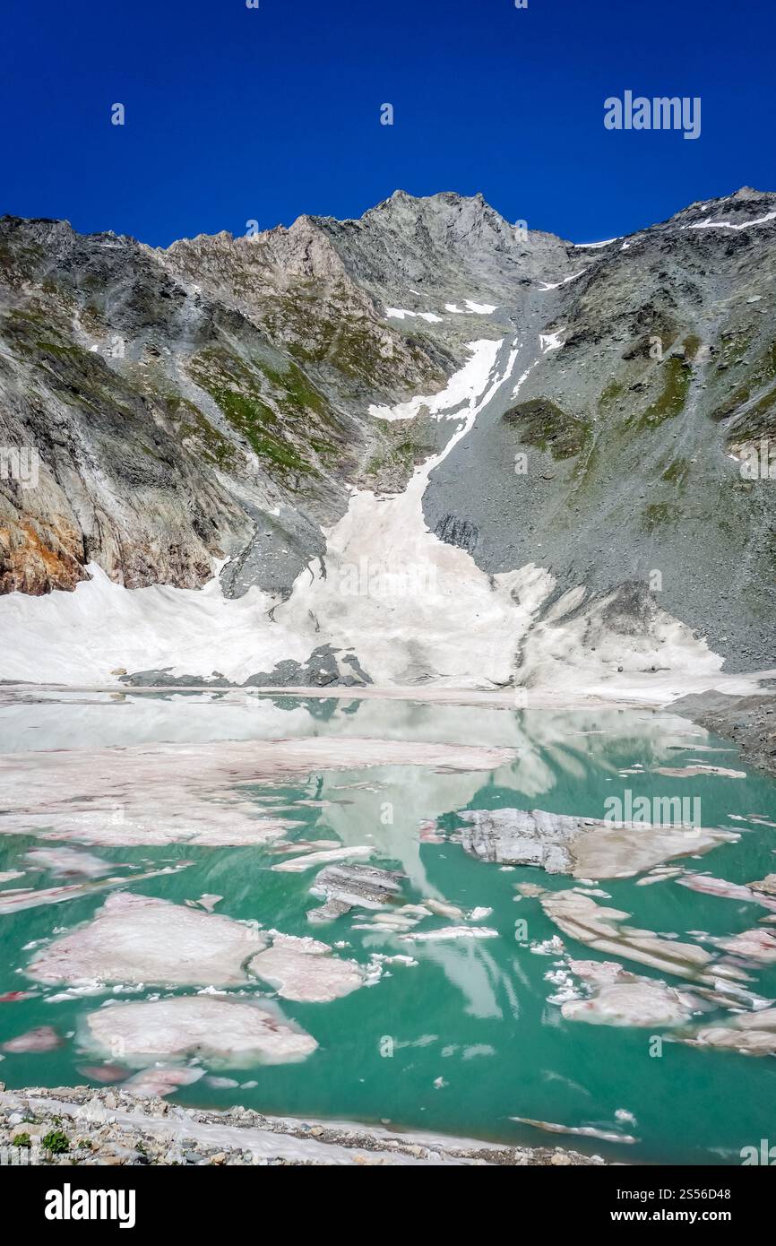 The Ice rink lake, Lac de la Patinoire in Vanoise national Park, Savoie ...