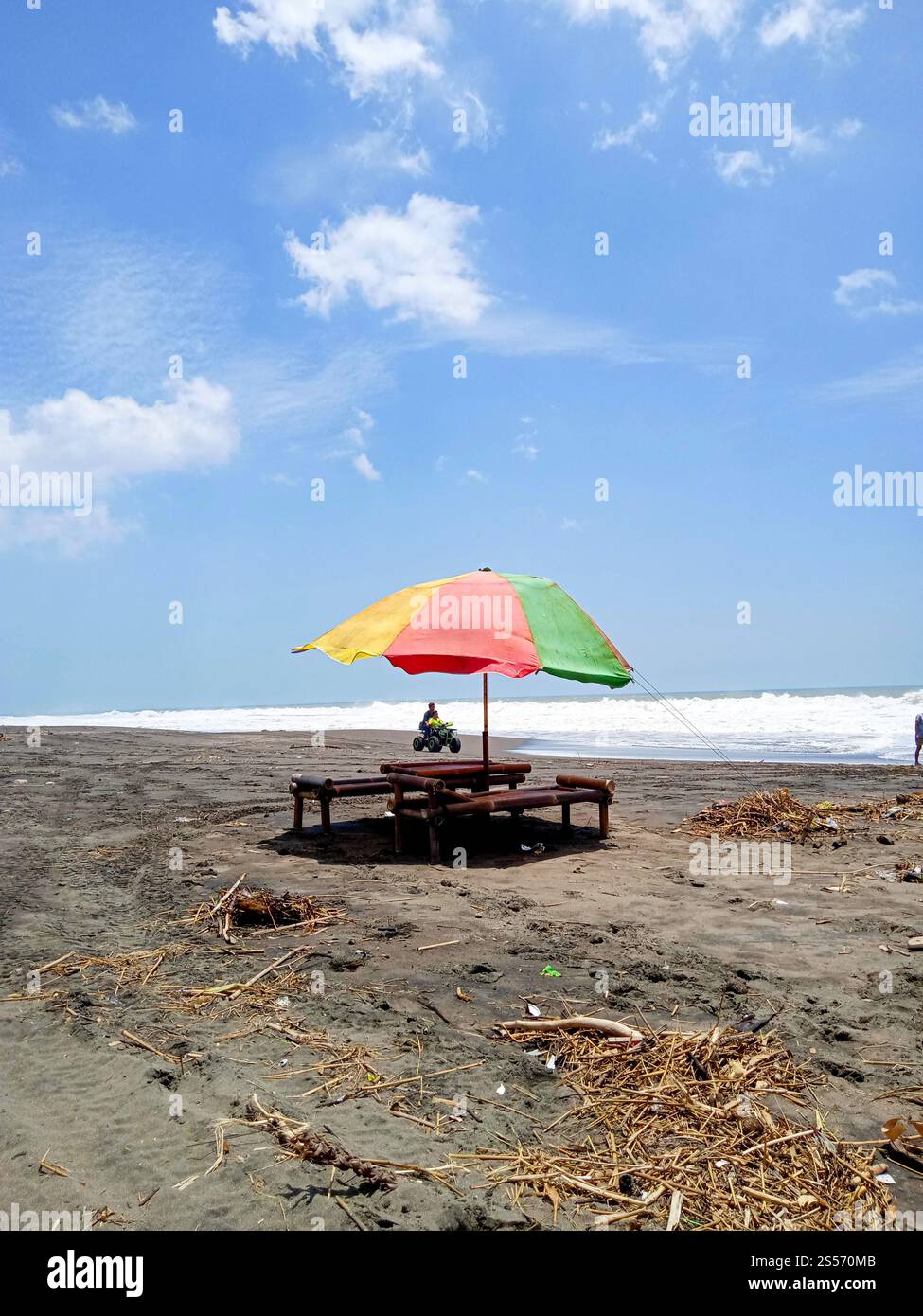 Bright sunny day on tropical hi-res stock photography and images - Alamy