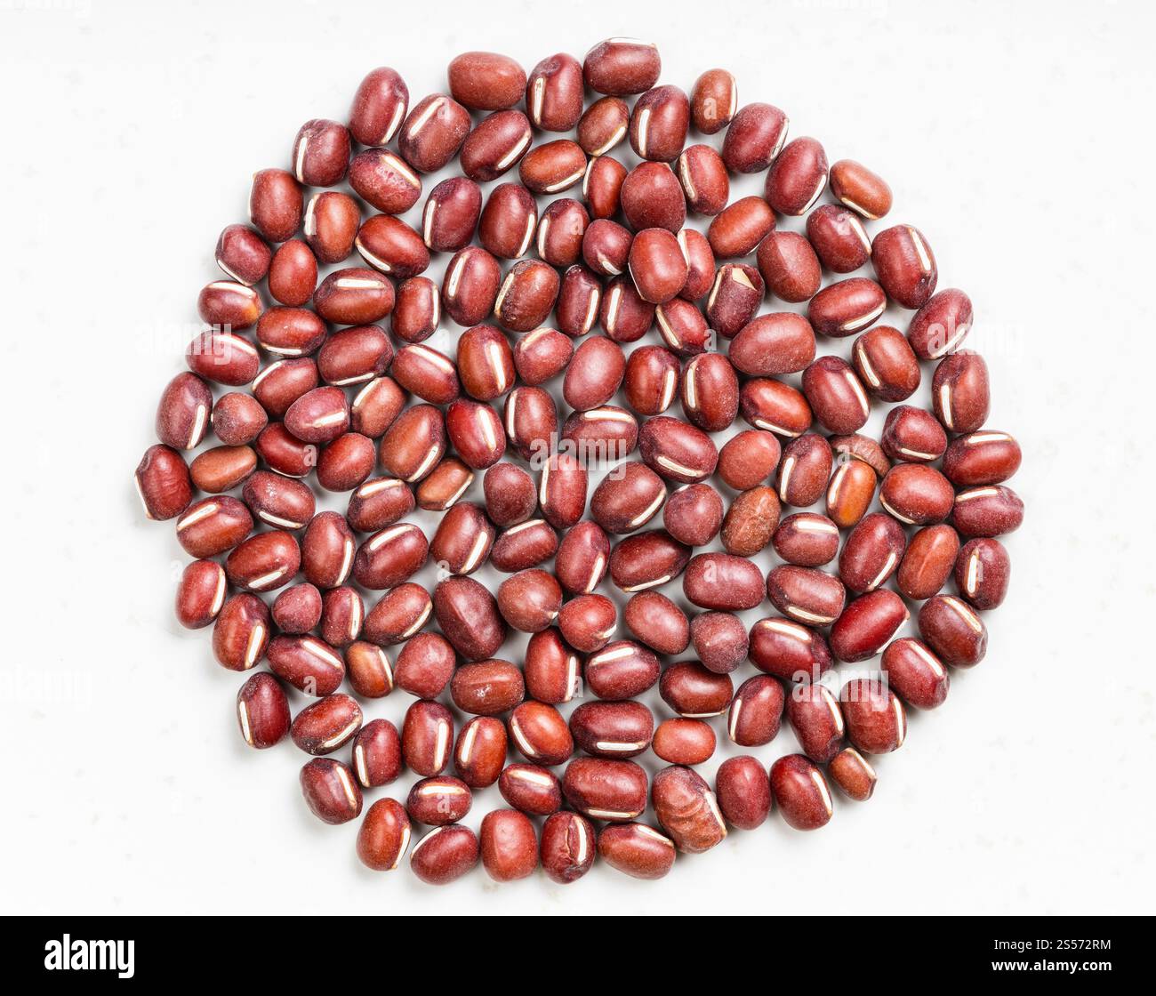Raw red adzuki beans hi-res stock photography and images - Alamy