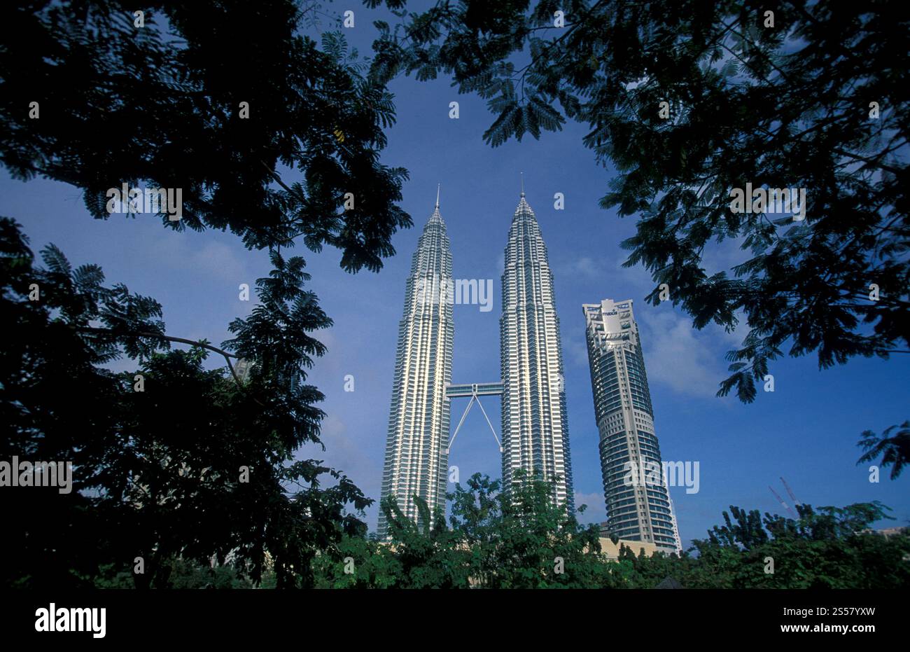 the architecture of the Petronas Twin Towers in the city of Kuala ...