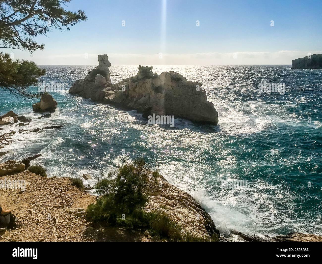 Calanques seascape and mountains, creeks of marseille, France ...