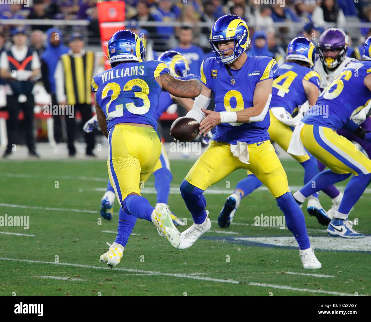 Glendale, Arizona, USA. 13th Jan, 2025. Los Angeles Rams quarterback ...