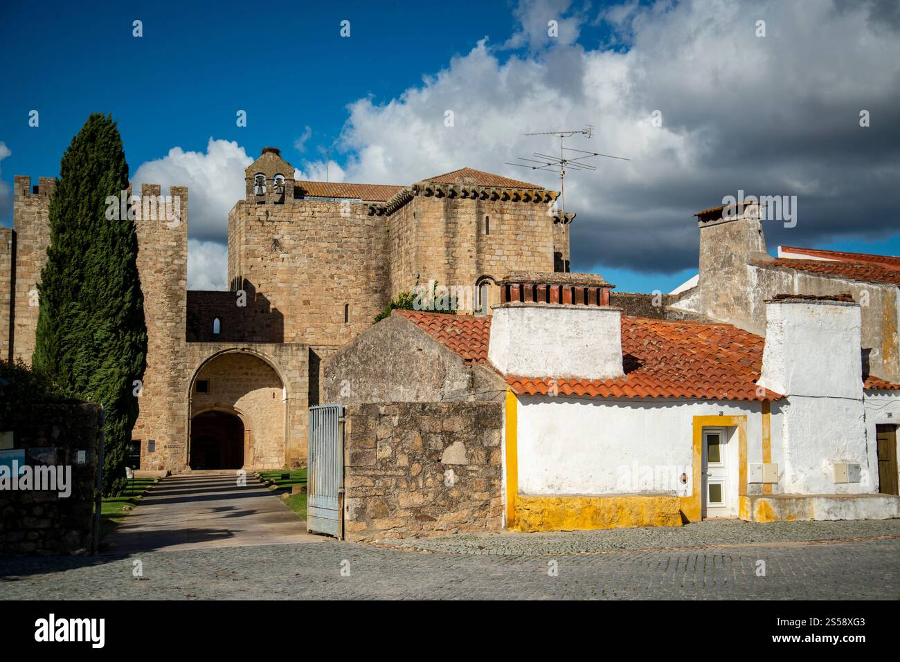 Castelo de estremoz in hi-res stock photography and images - Alamy