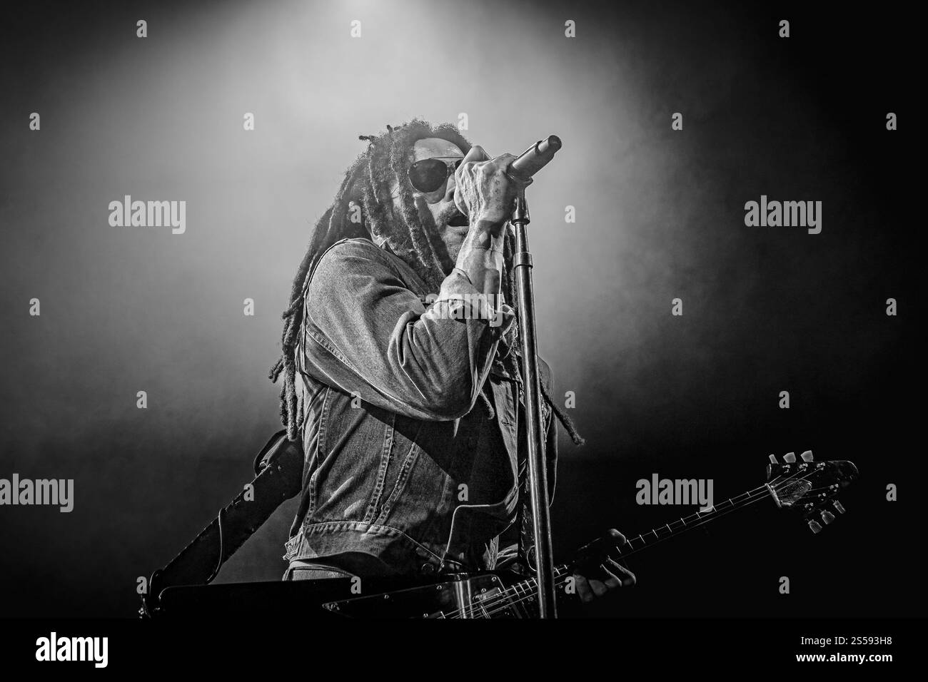Stage legend Black and White Stock Photos & Images - Alamy