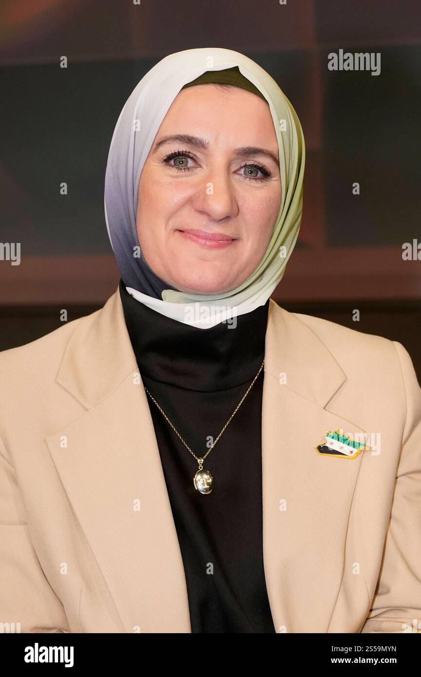 Nahla Osman in der ARD-Talkshow hart aber fair im Studio Adlershof. Berlin, 13.01.2025 *** Nahla ...