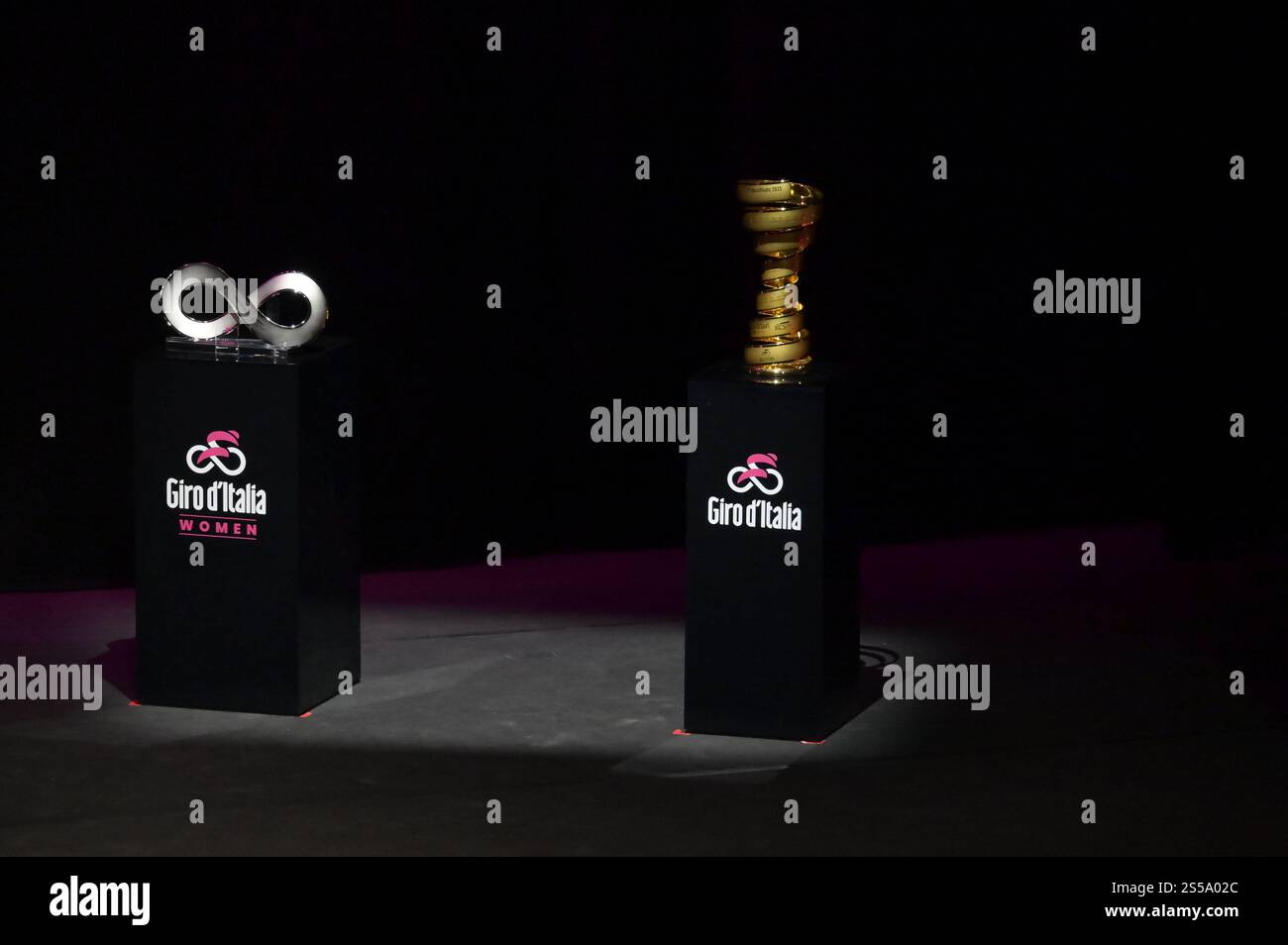 Roma, Italy. 13th Jan, 2025. The never ending trophy andWomen's Giro ...