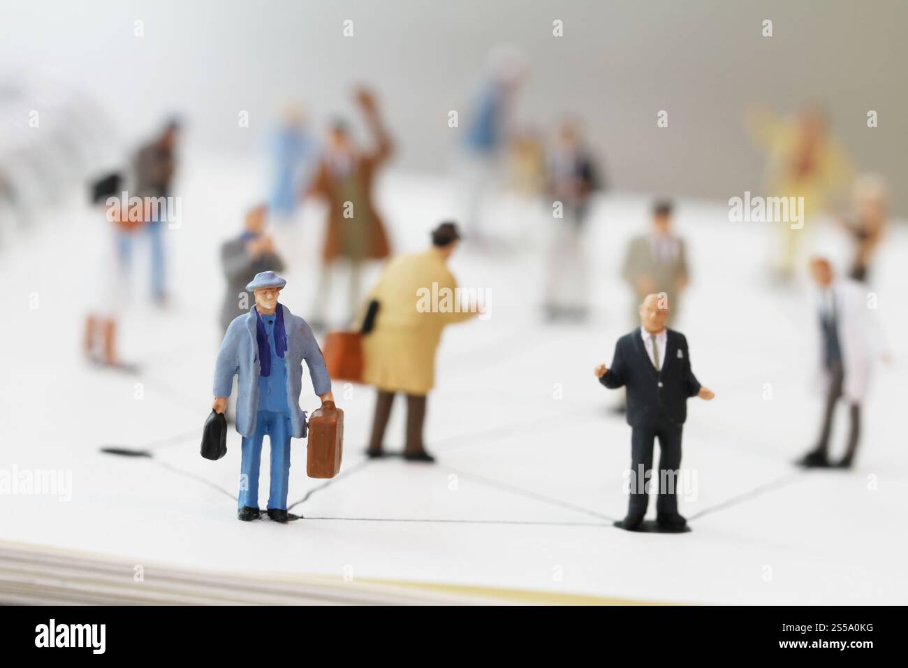 Miniature people hi-res stock photography and images - Alamy
