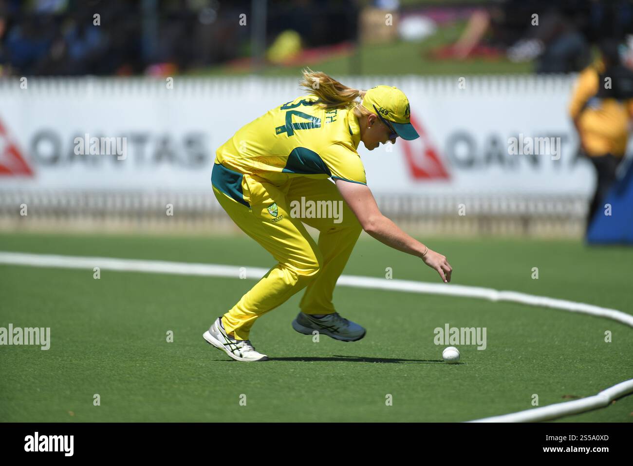 Cricket player kim garth hi-res stock photography and images - Alamy