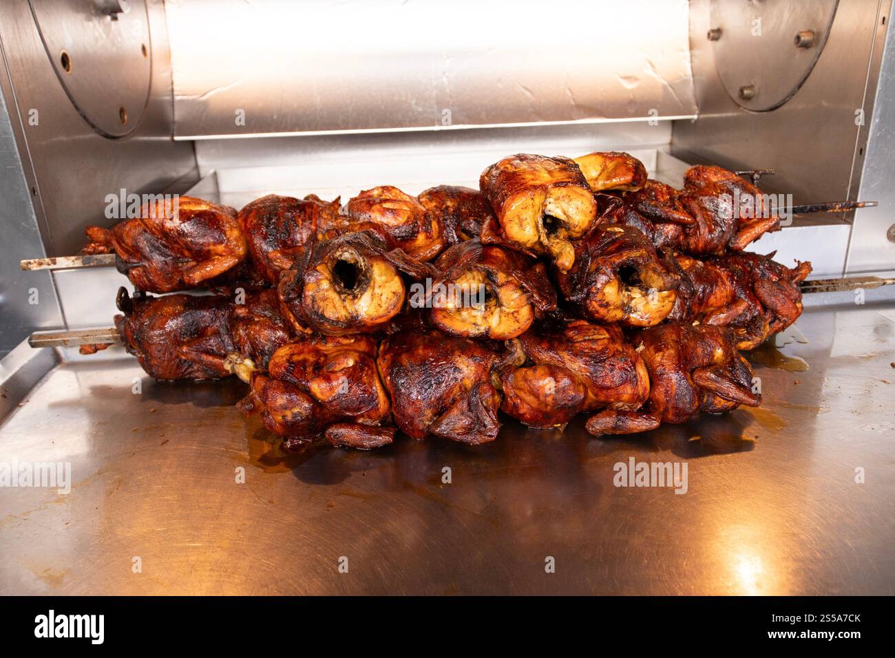 Roast chicken stand at the Oaxaca food market in Mexico Stock Photo - Alamy