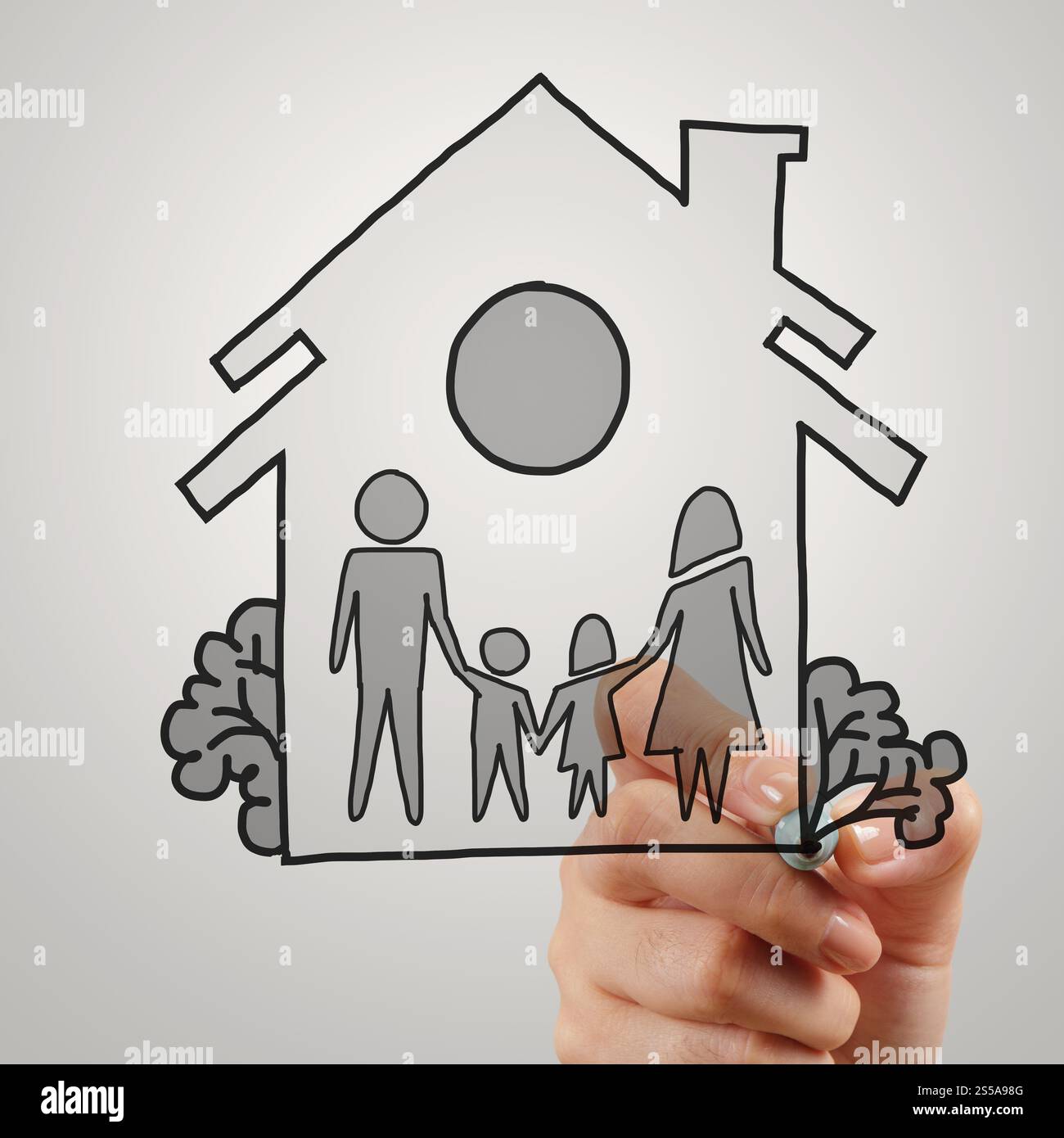 hand draw family and house as insurance concept Stock Photo - Alamy