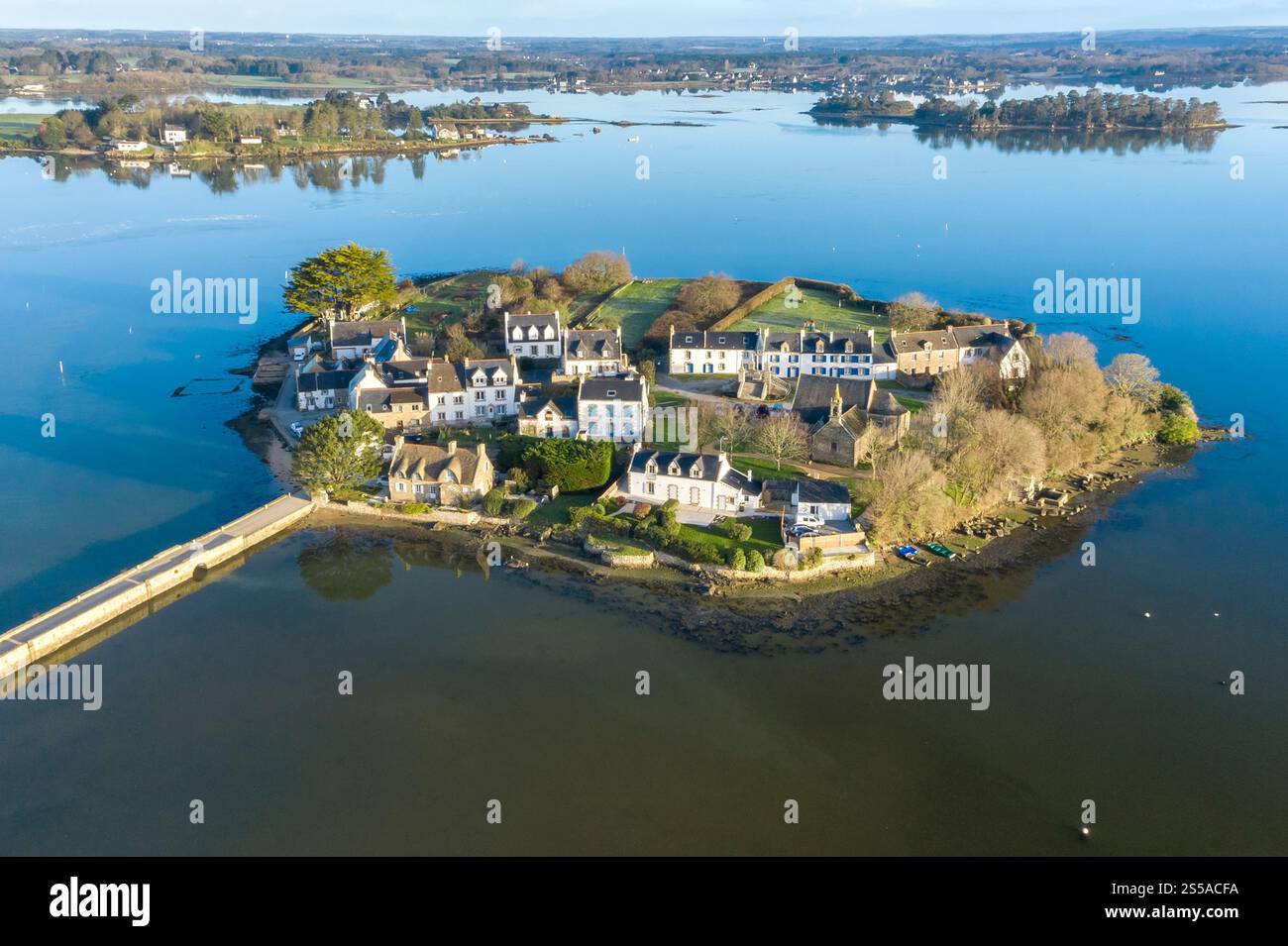 Belz (Brittany, north-western France): aerial view of the small island ...
