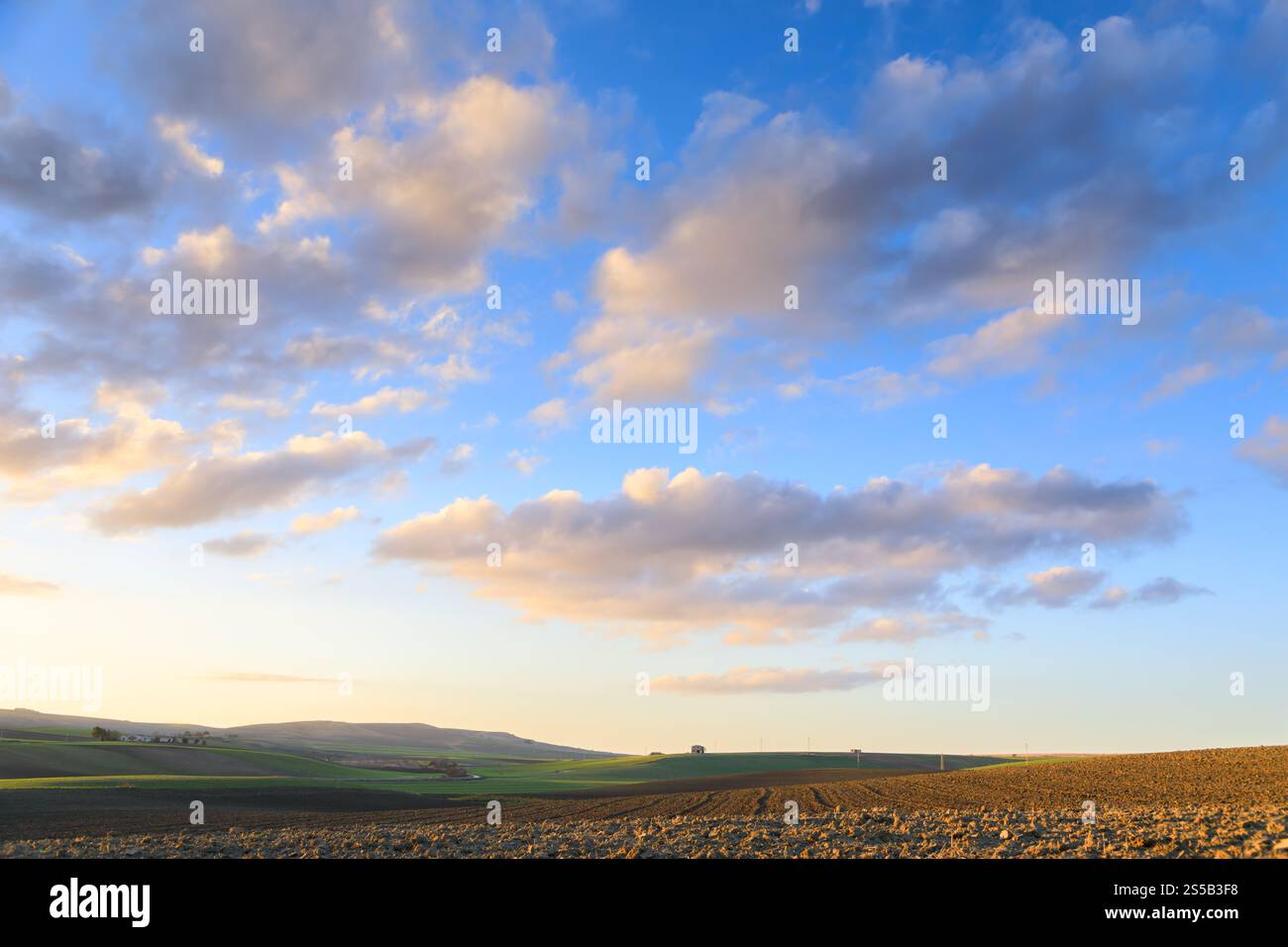 Sunset hilly landscape hi-res stock photography and images - Alamy