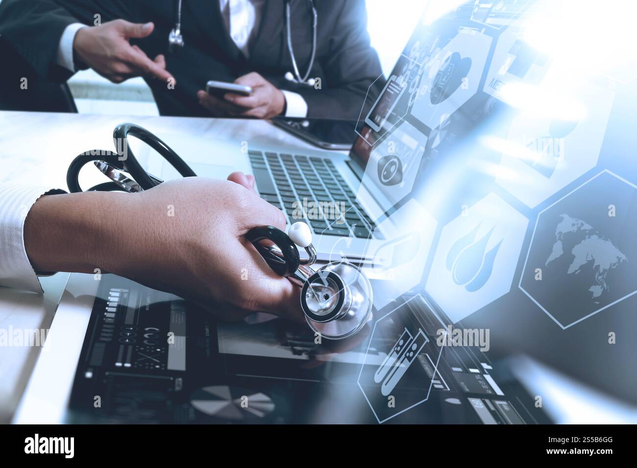 Team Medical technology concept. Doctor hand working with modern smart ...