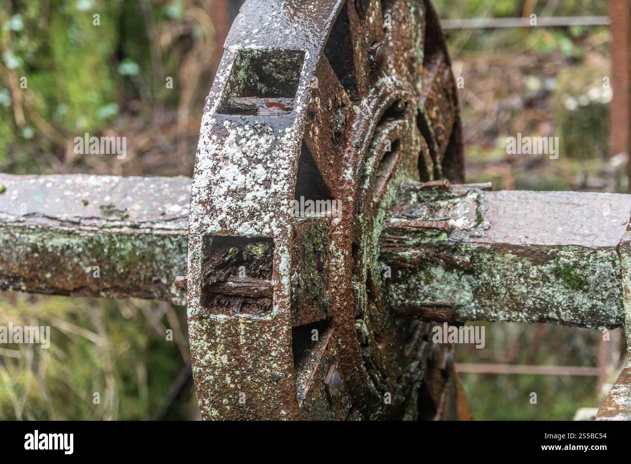 water wheel hub, Wheal Arthur at Tregargus Valley heritage industrial ...