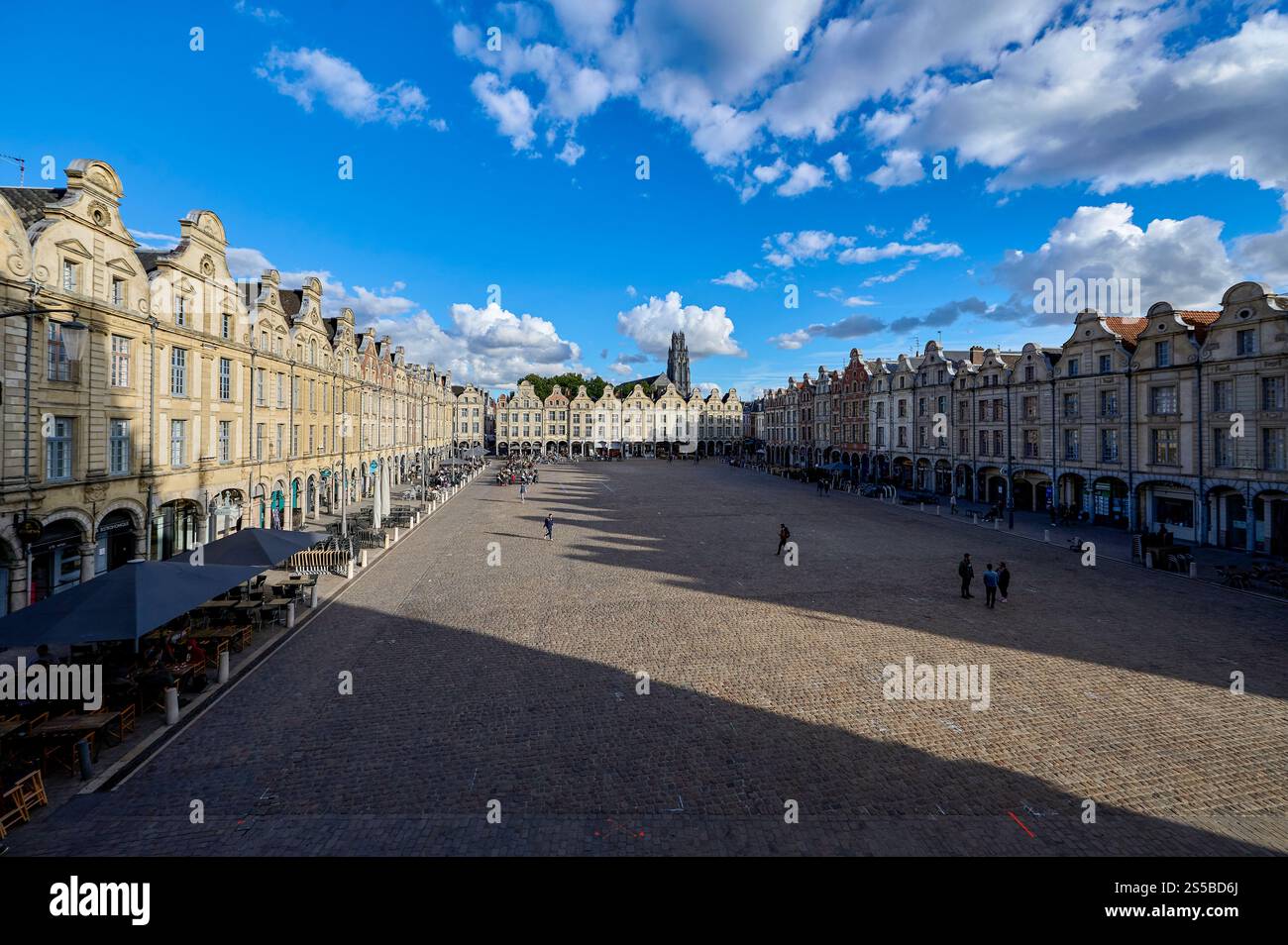 Arras (northern France): view of “place des Héros” square in the town ...