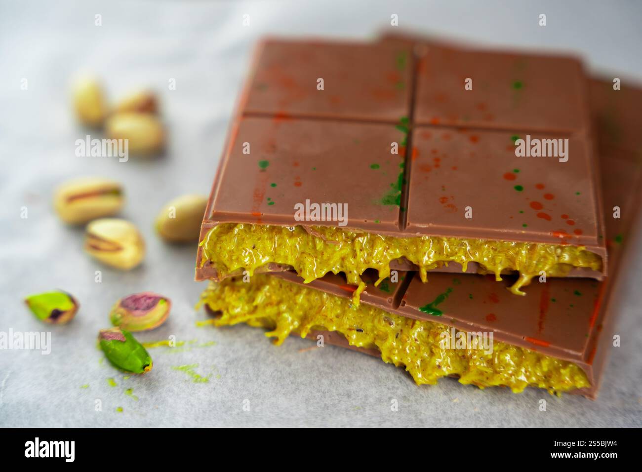 Trend Dubai chocolate with pistachio paste and kataifi dough ...