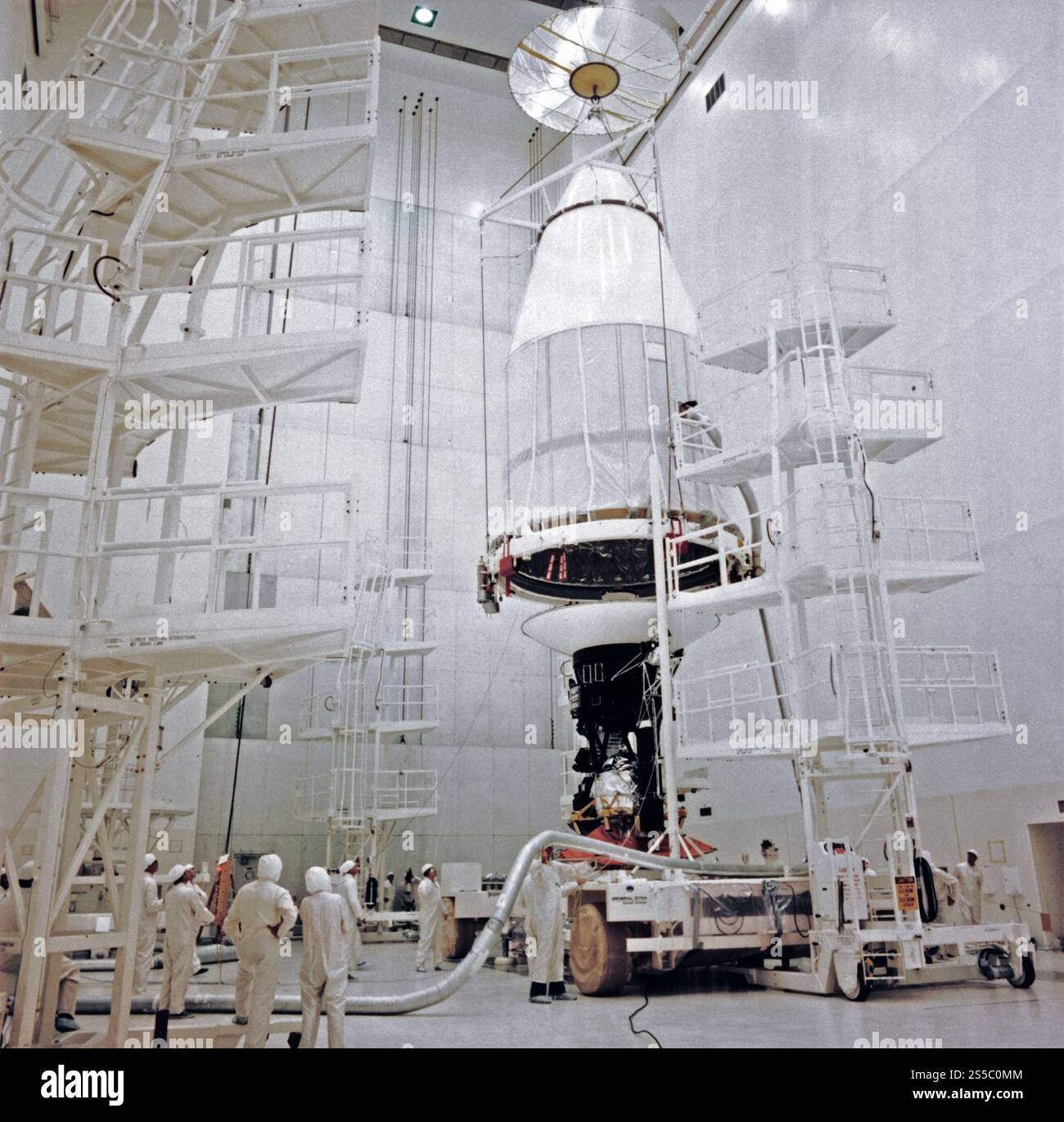 Encapsulation Voyager II spacecraft Stock Photo - Alamy