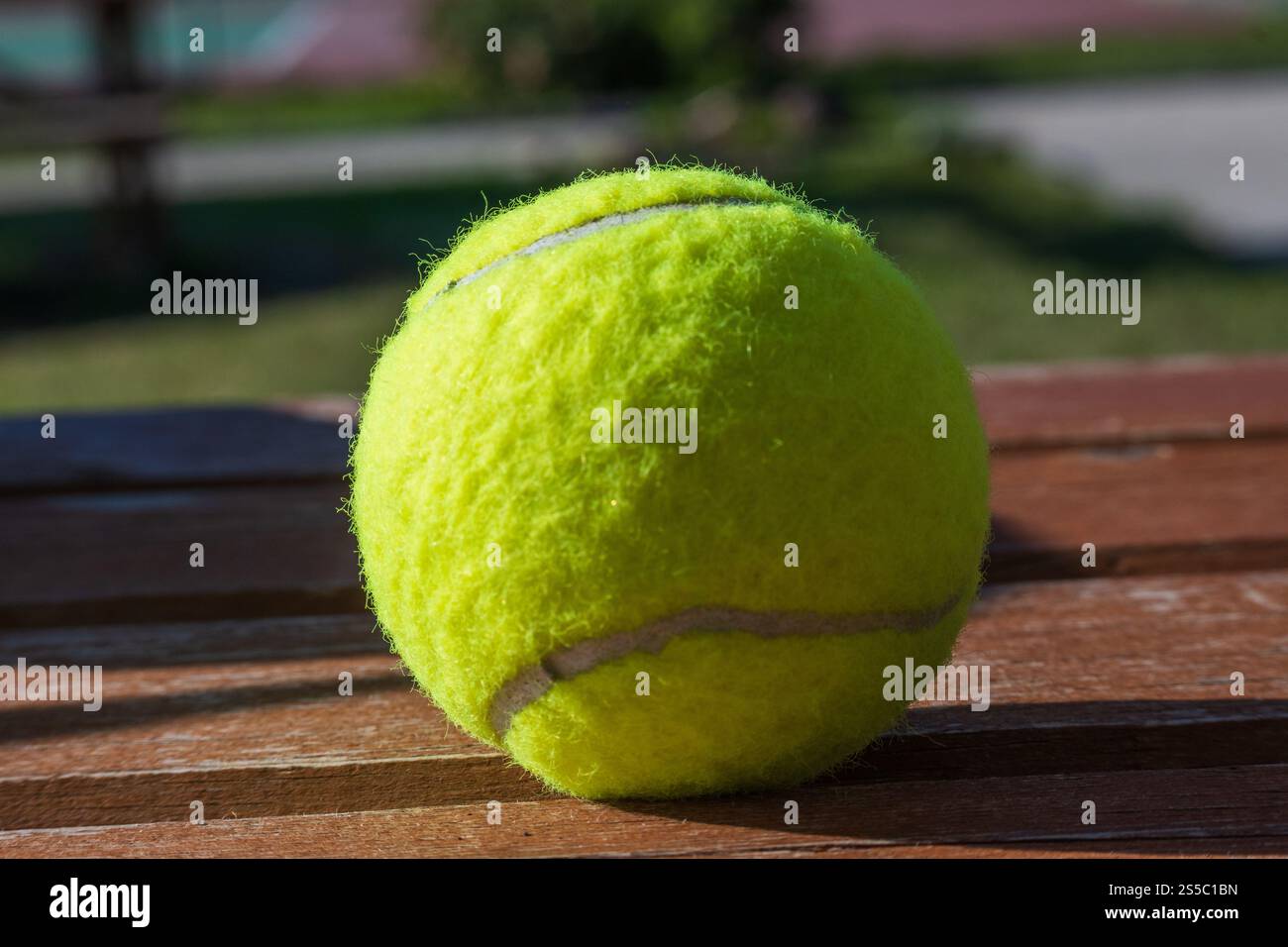 Forehand volley tennis hi-res stock photography and images - Alamy