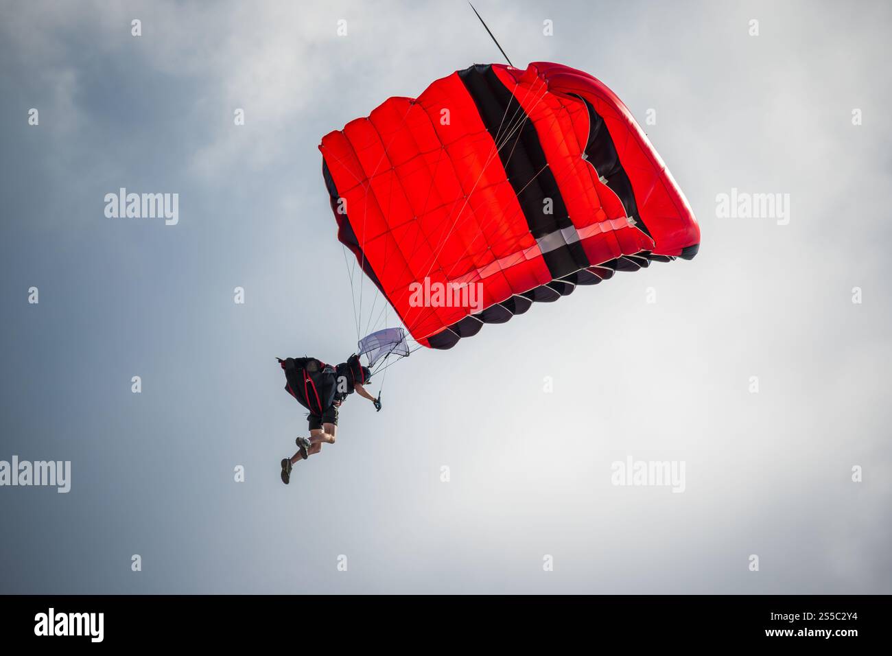 Aerial view paragliding hi-res stock photography and images - Alamy