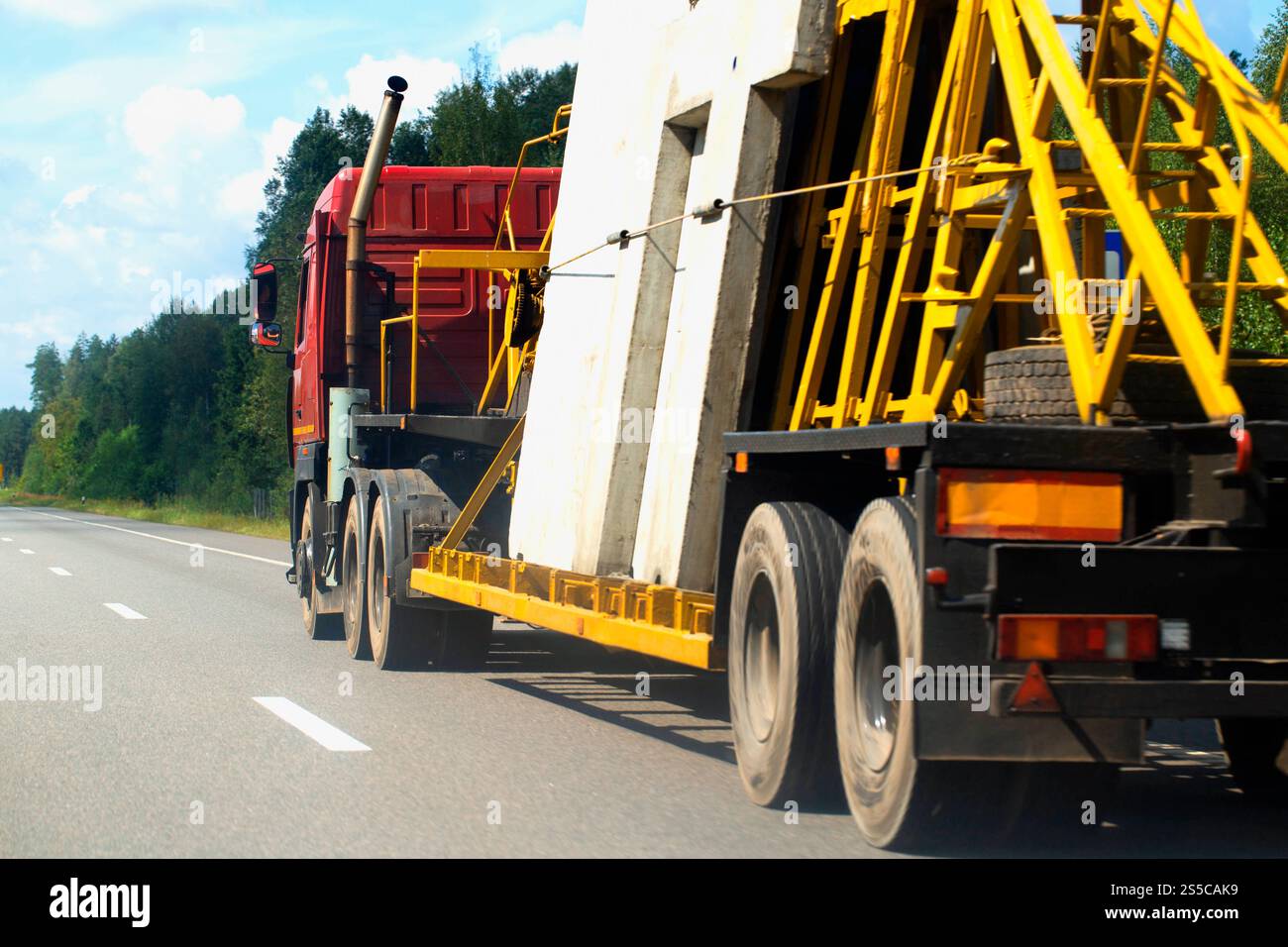 Panel semi trailers hi-res stock photography and images - Alamy