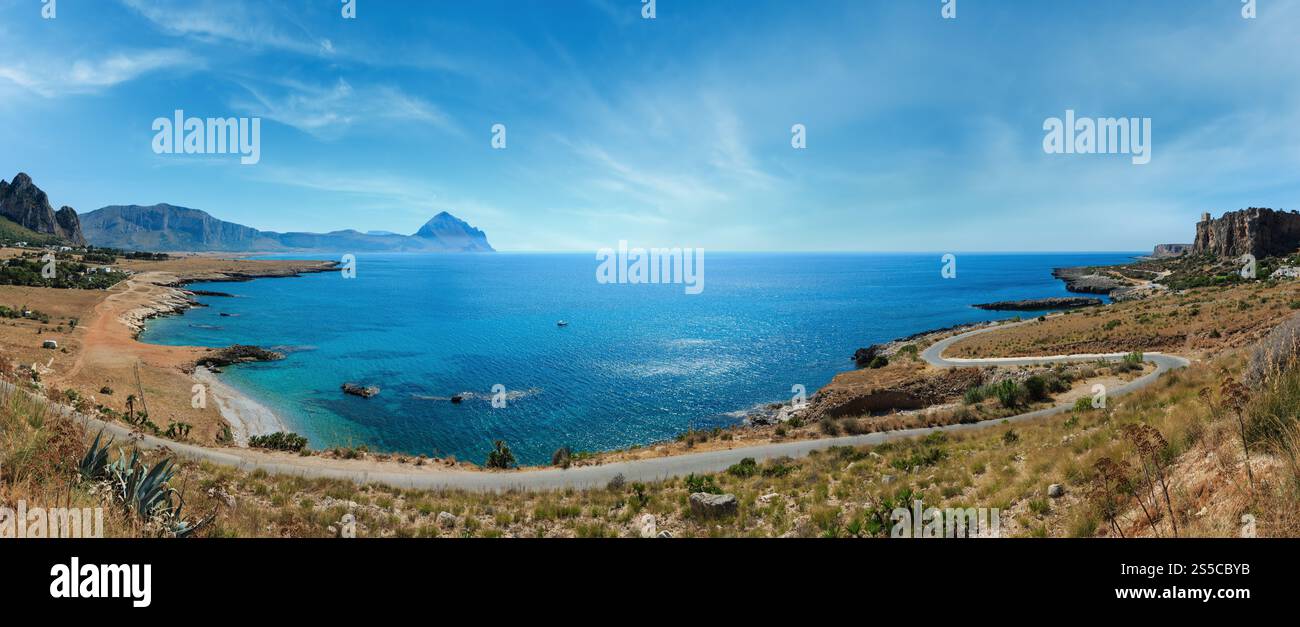Azure Tyrrhenian sea picturesque bay, Monte Cofano mount and Bue Marino ...