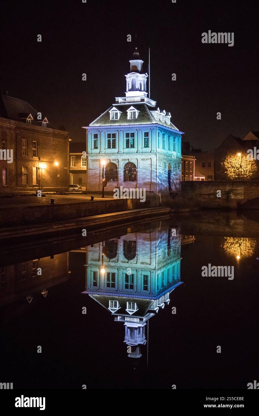 Richard Vize 017 - Customs House, King's Lynn, Norfolk, UK Stock Photo ...