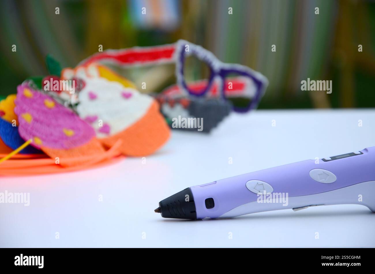 3d handle pen and 3d painting figures. Concept of andmade STEM ...