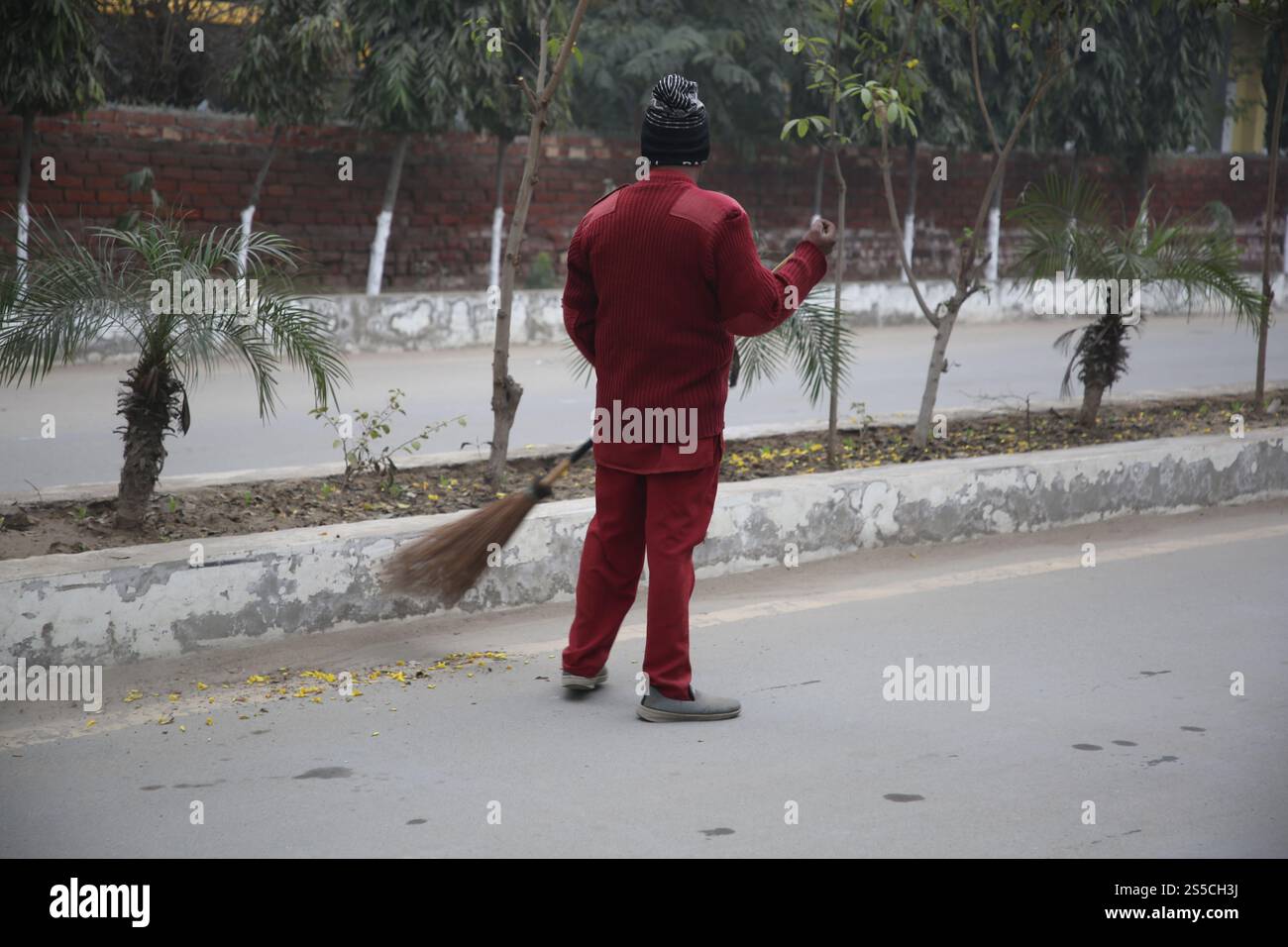 Manual sweeper hi-res stock photography and images - Alamy