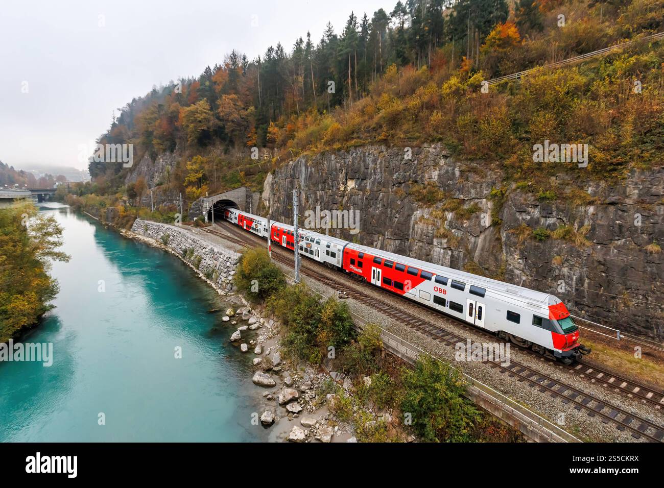 Doppelstockwagen Zug der S-Bahn Vorarlberg der Österreichischen ...