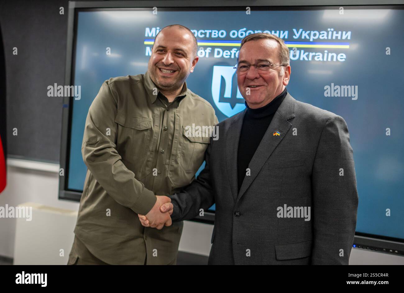 Kiew, Ukraine. 14th Jan, 2025. Boris Pistorius (SPD), Minister of Defense, and Rustem Umjerow ...