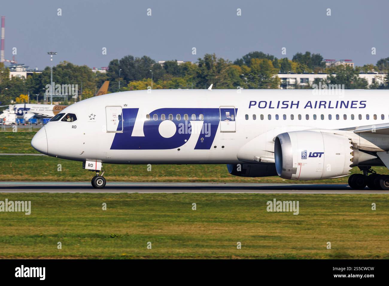 LOT Polish Airlines Boeing 787-8 Dreamliner Flugzeug Flughafen in ...
