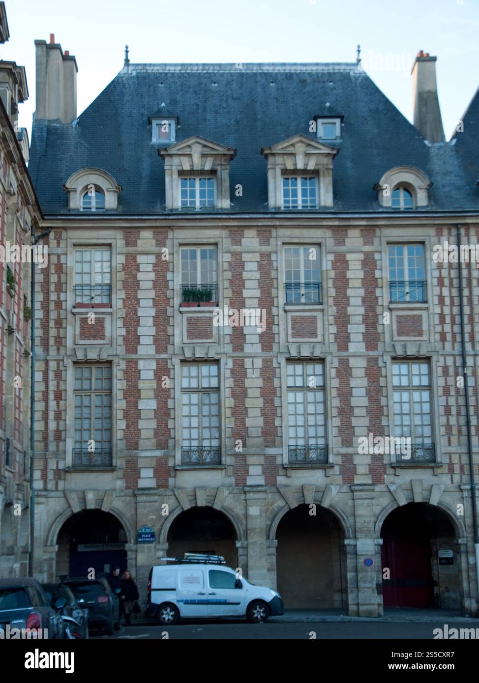 Terraced houses, Place des Vogues; Le Marais; Isle de France, Paris ...