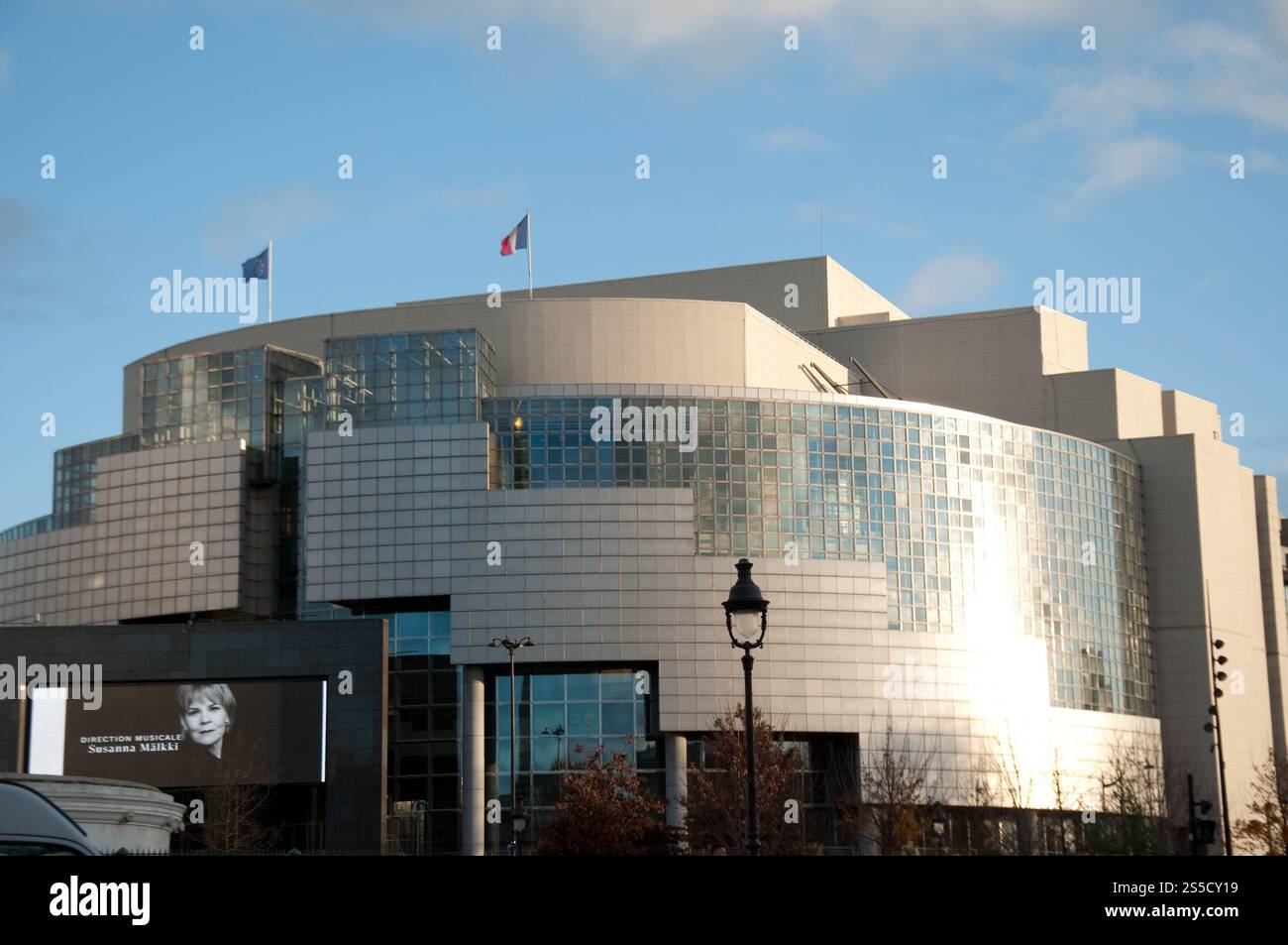 Opera lyrica hi-res stock photography and images - Alamy