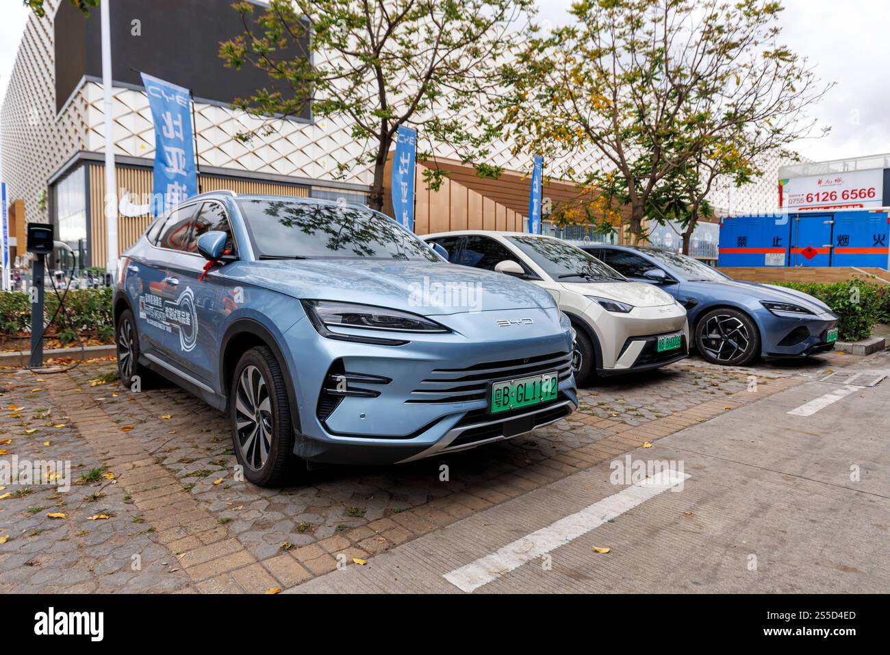 Elektroautos der chinesischen Automarke BYD Build Your Dream Elektro ...