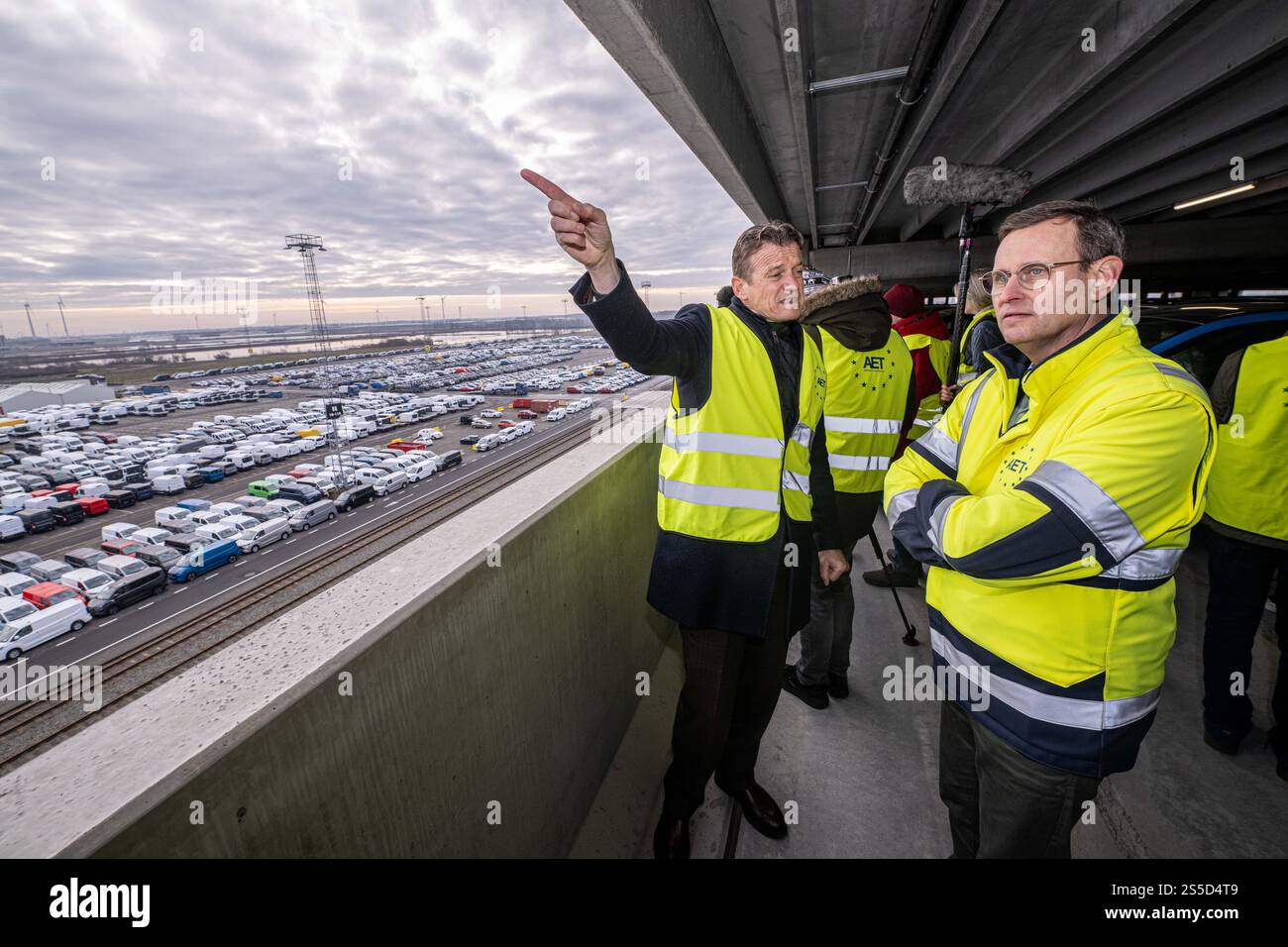 Beveren, Belgium. 14th Jan, 2025. AET terminal CEO Yves De Lariviere ...