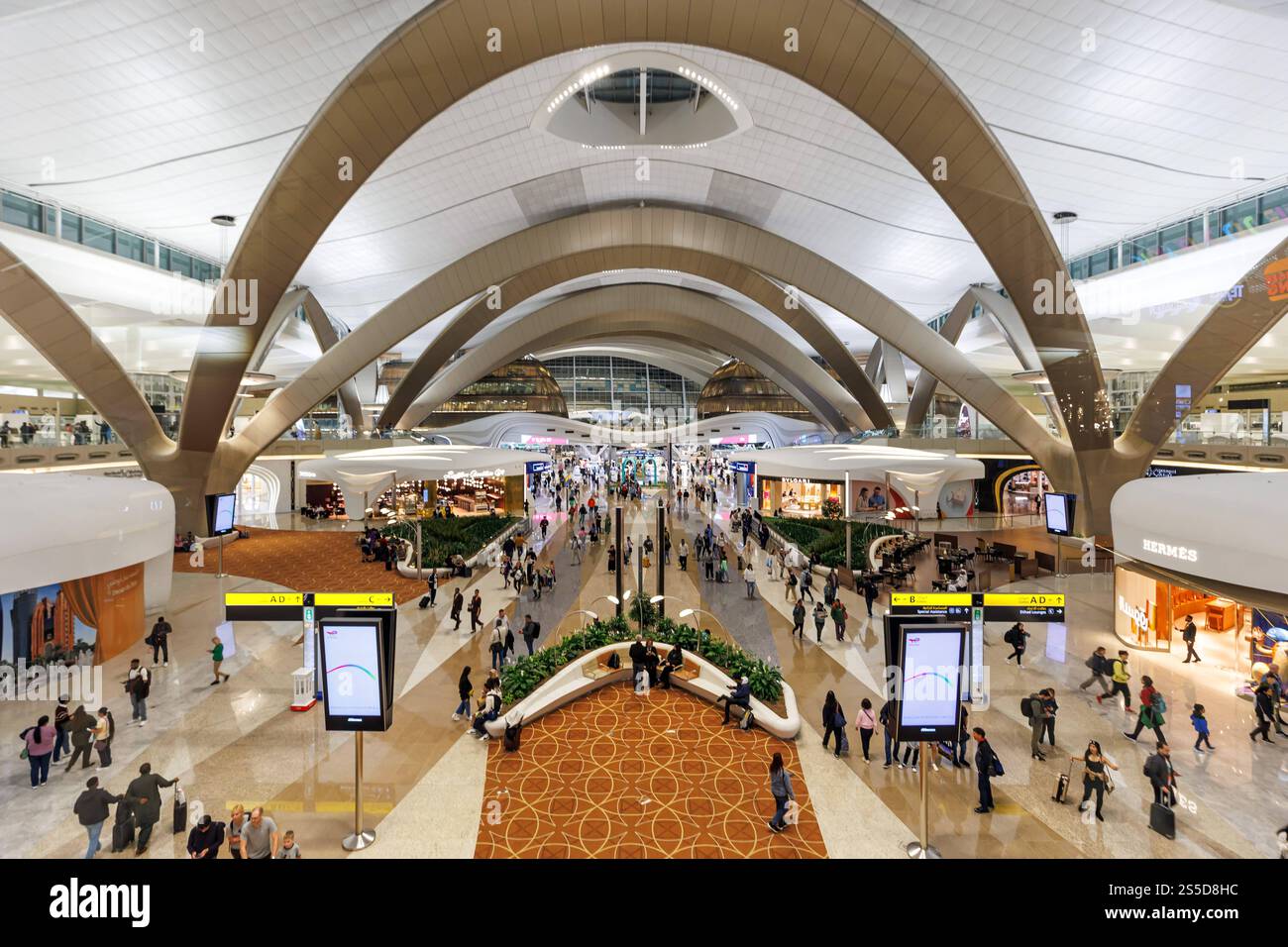 Flughafen Zayed International Airport Terminal in Abu Dhabi, Vereinigte ...