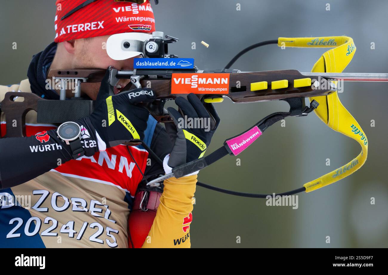 Ruhpolding, Germany. 14th Jan, 2025. Biathlon: World Cup, training, men ...