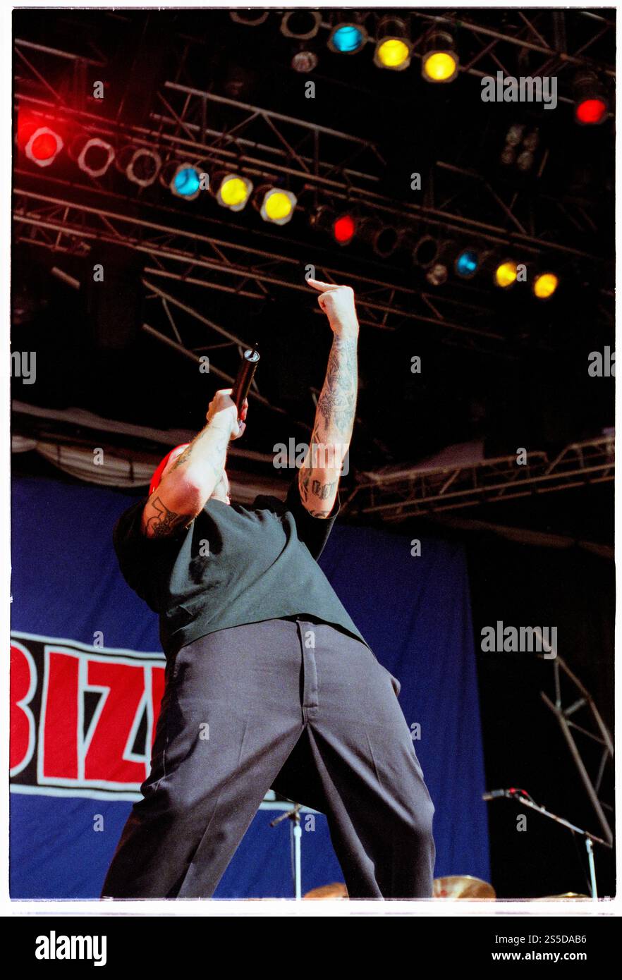 FRED DURST, LIMP BIZKIT, YOUNG, READING FESTIVAL, 2000: Fred Durst from ...