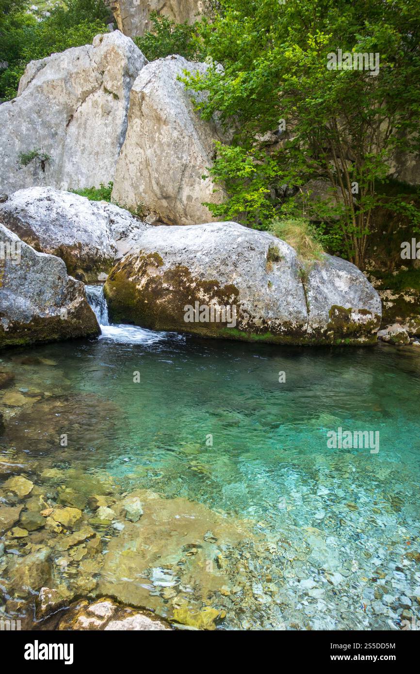 Beautiful spring reservoir near Bulnes village in Picos de Europa ...