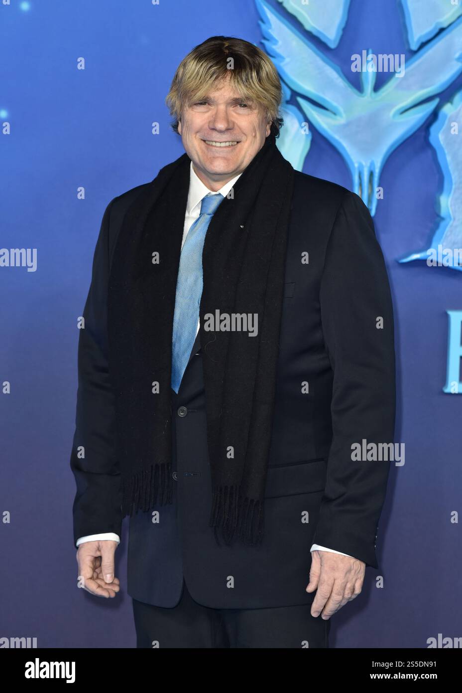 Simon Franglen attends ‘Avatar: The Way Of Water’ World Premiere at ...