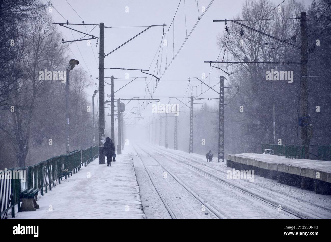 Winter season snow cold hi-res stock photography and images - Alamy