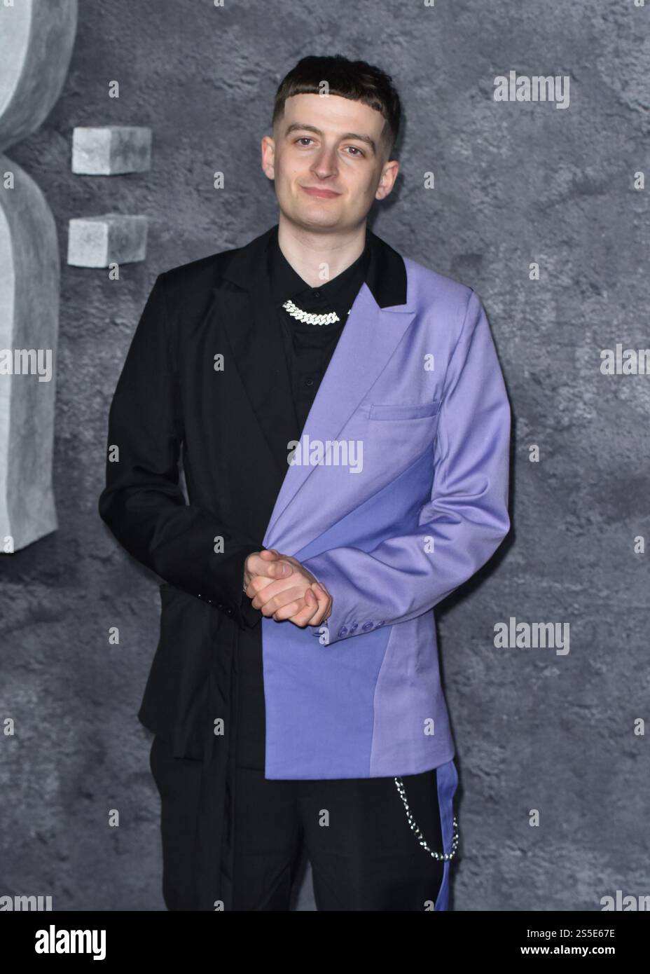 Jamie Shawyer attends ‘ Luther: The Fallen Sun ‘ - Global Premiere at ...