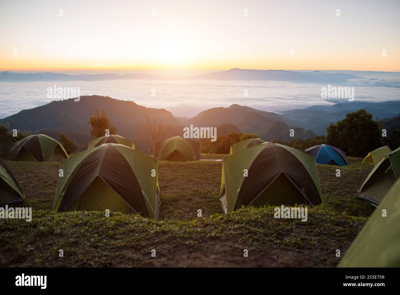 Mountain camping outdoor adventure hi-res stock photography and images ...