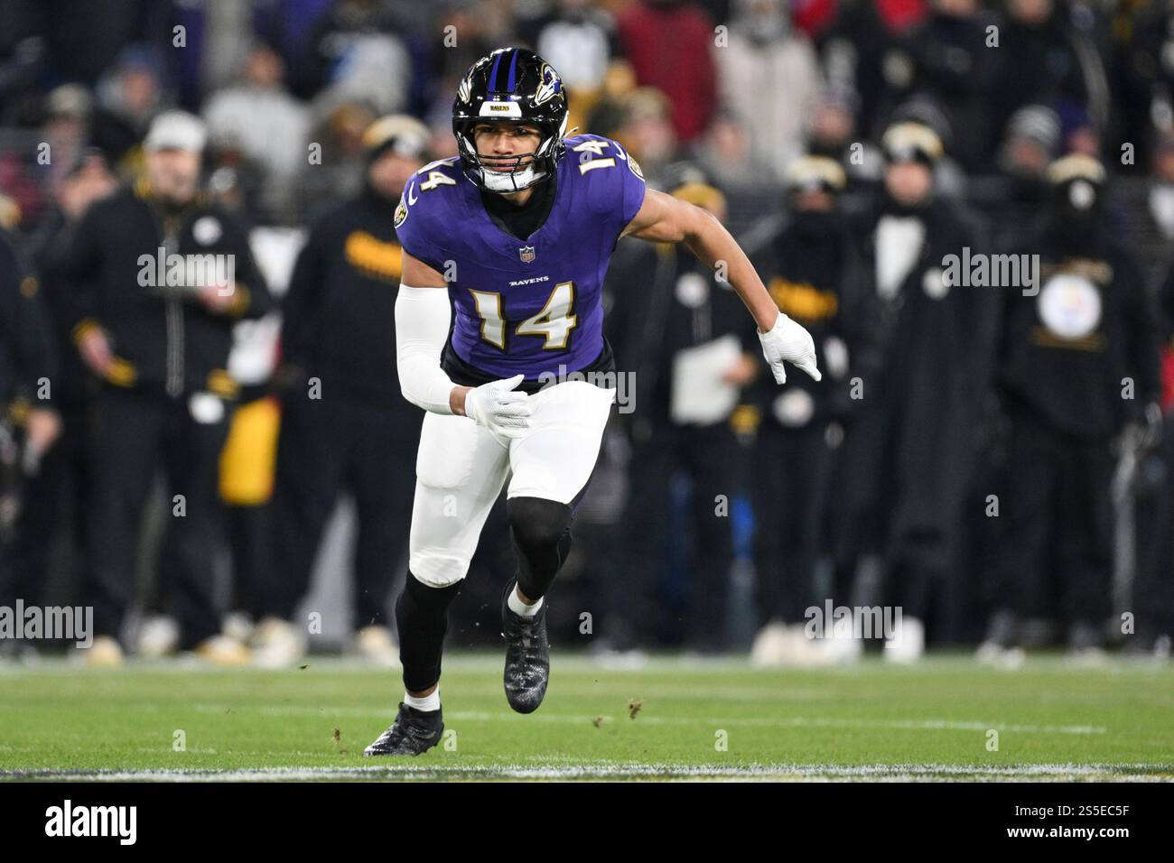 Baltimore Ravens safety Kyle Hamilton (14) in action during the first ...