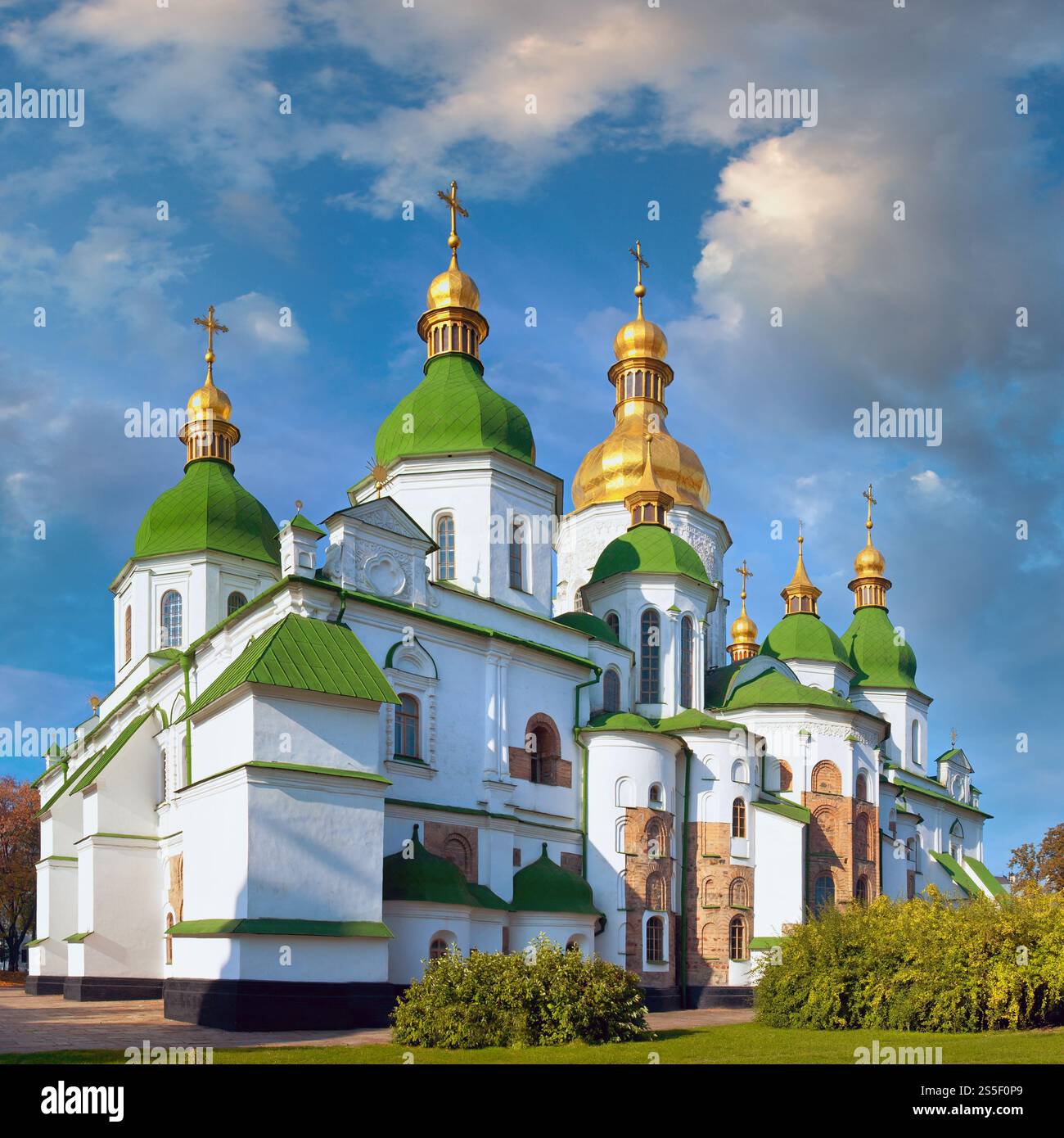 Morning Saint Sophia Cathedral church building view. Kyiv, Ukraine ...