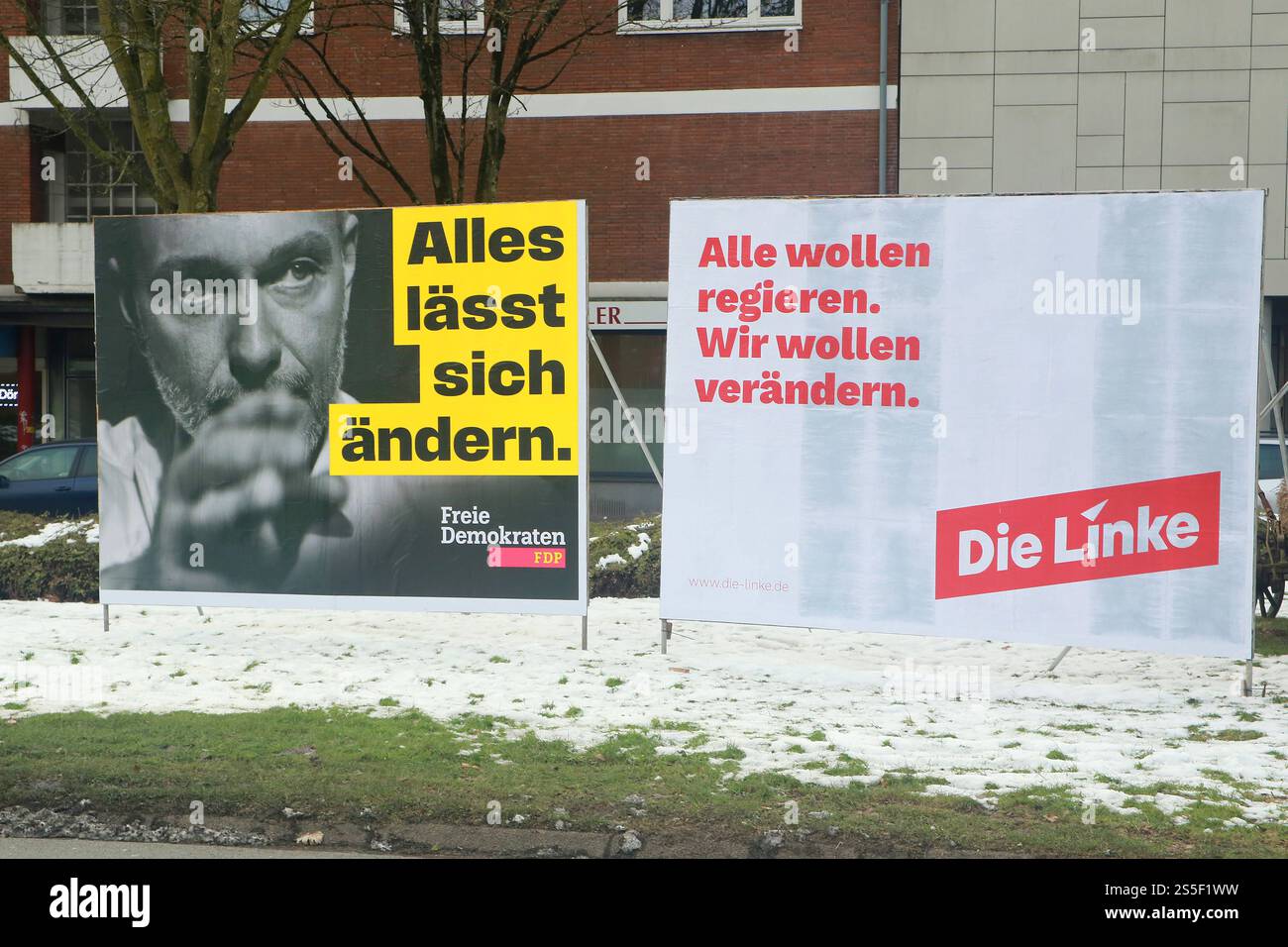 14.01.2025 Dortmund, Die Parteien haben ihre Plakataktionen begonnen. Plakate der SPD, CDU, FDP ...
