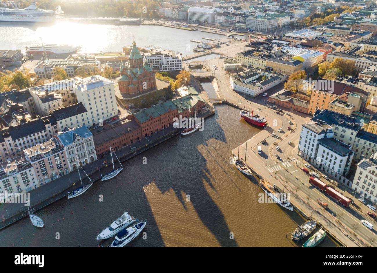 Helsinki waterfront hi-res stock photography and images - Alamy
