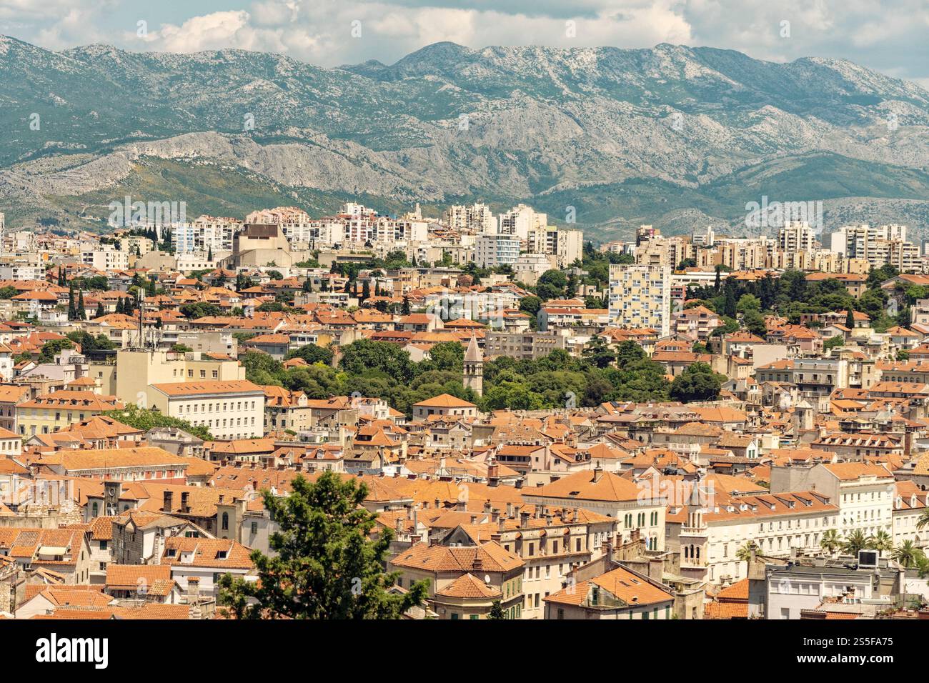 Panoramic view buildings mountains hi-res stock photography and images ...