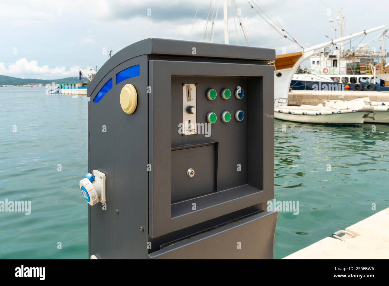 Shore power pedestal hi-res stock photography and images - Alamy