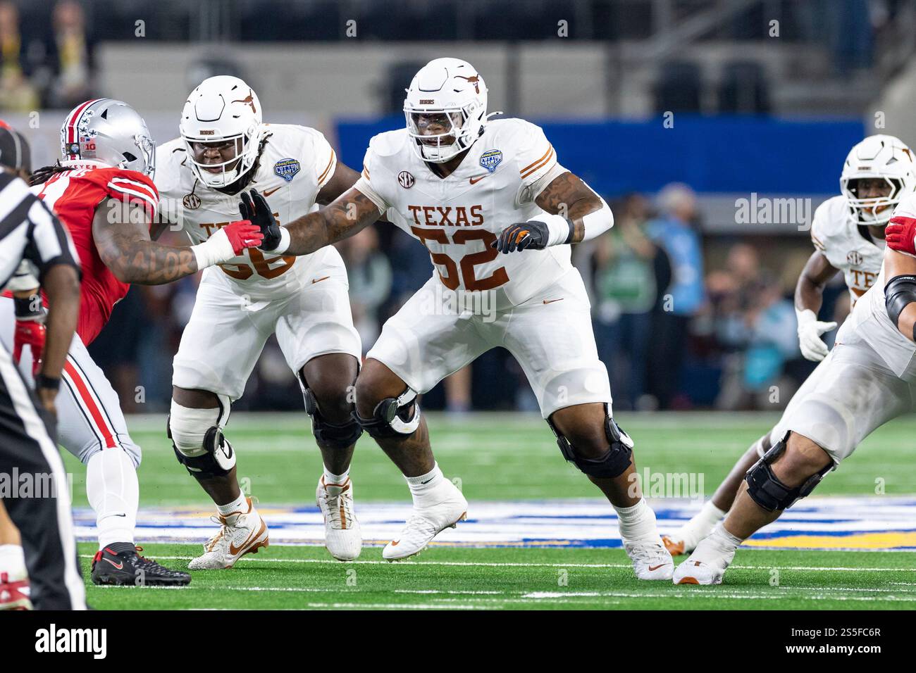 ARLINGTON, TX - JANUARY 10: Texas Longhorns offensive lineman DJ ...